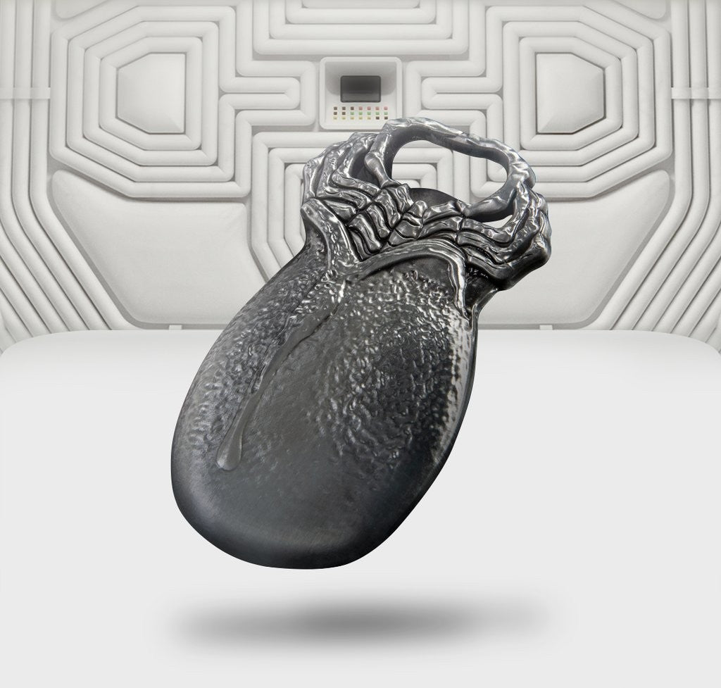 Alien: Bottle Opener: Facehugger (40th Anniversary Edition) – Props ...